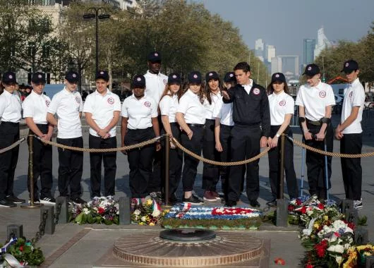 SNU : à quoi va ressembler l’uniforme ? - CIDJ